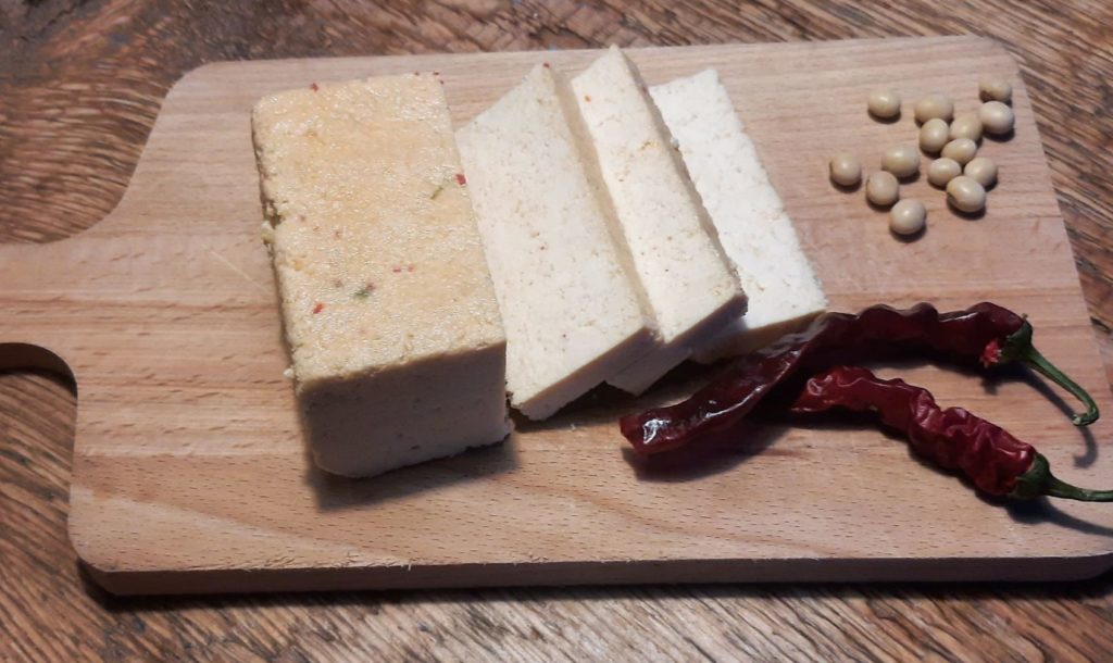 Hof-Tofu und Okara - Biohof Trimstein
